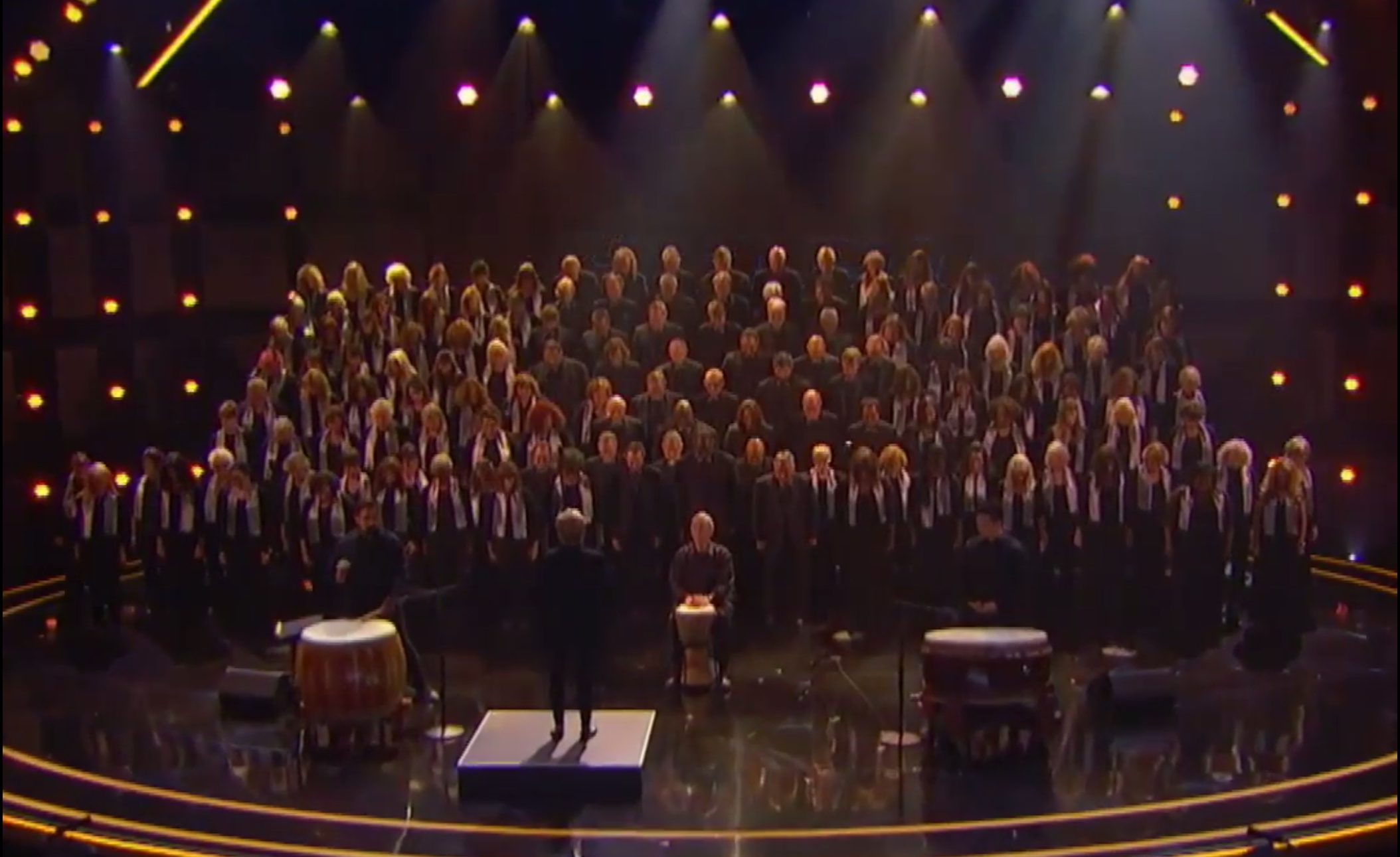 Watch: Angel City Chorale Get Golden Buzzer — GAY.CH · Alles bleibt anders!