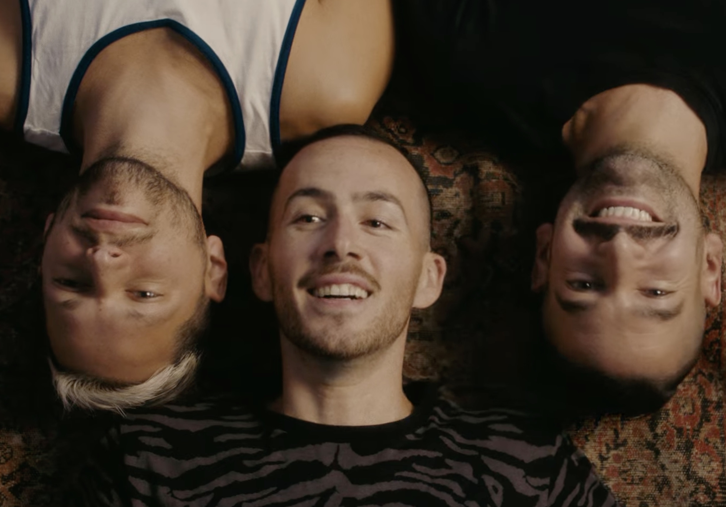 Watch: Grindr lanciert neue Image-Kampagne — GAY.CH · Alles bleibt anders!
