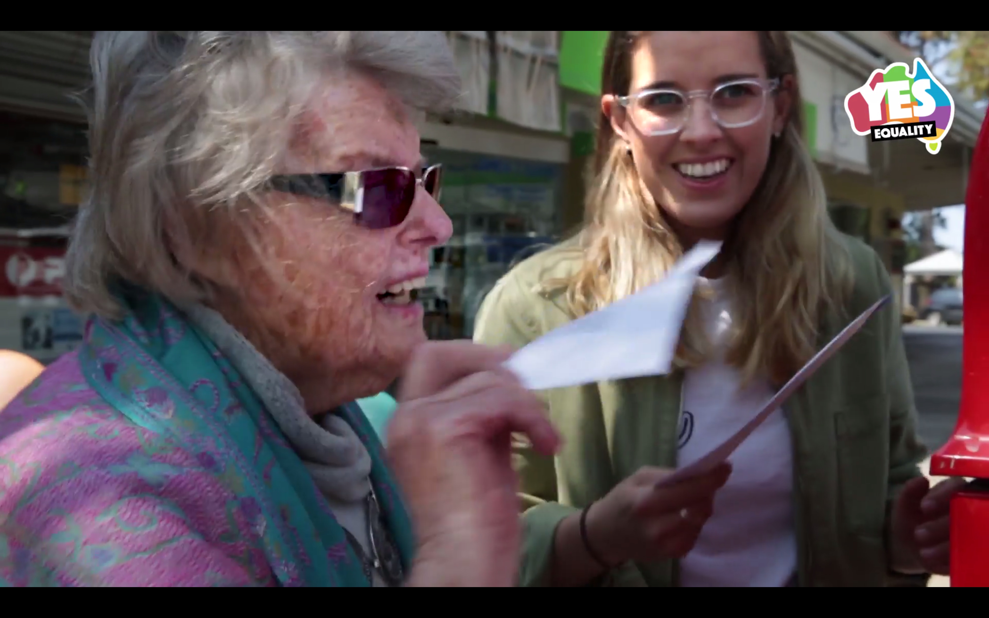 Watch: Grosi kämpft für Marriage Equality — GAY.CH · Alles bleibt anders!