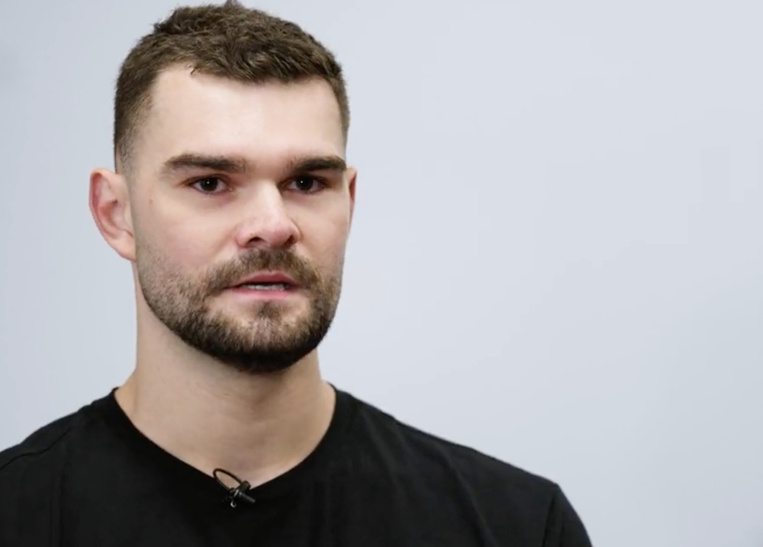 Watch: Pro Basketballer hat sein Coming Out — GAY.CH · Alles bleibt anders!