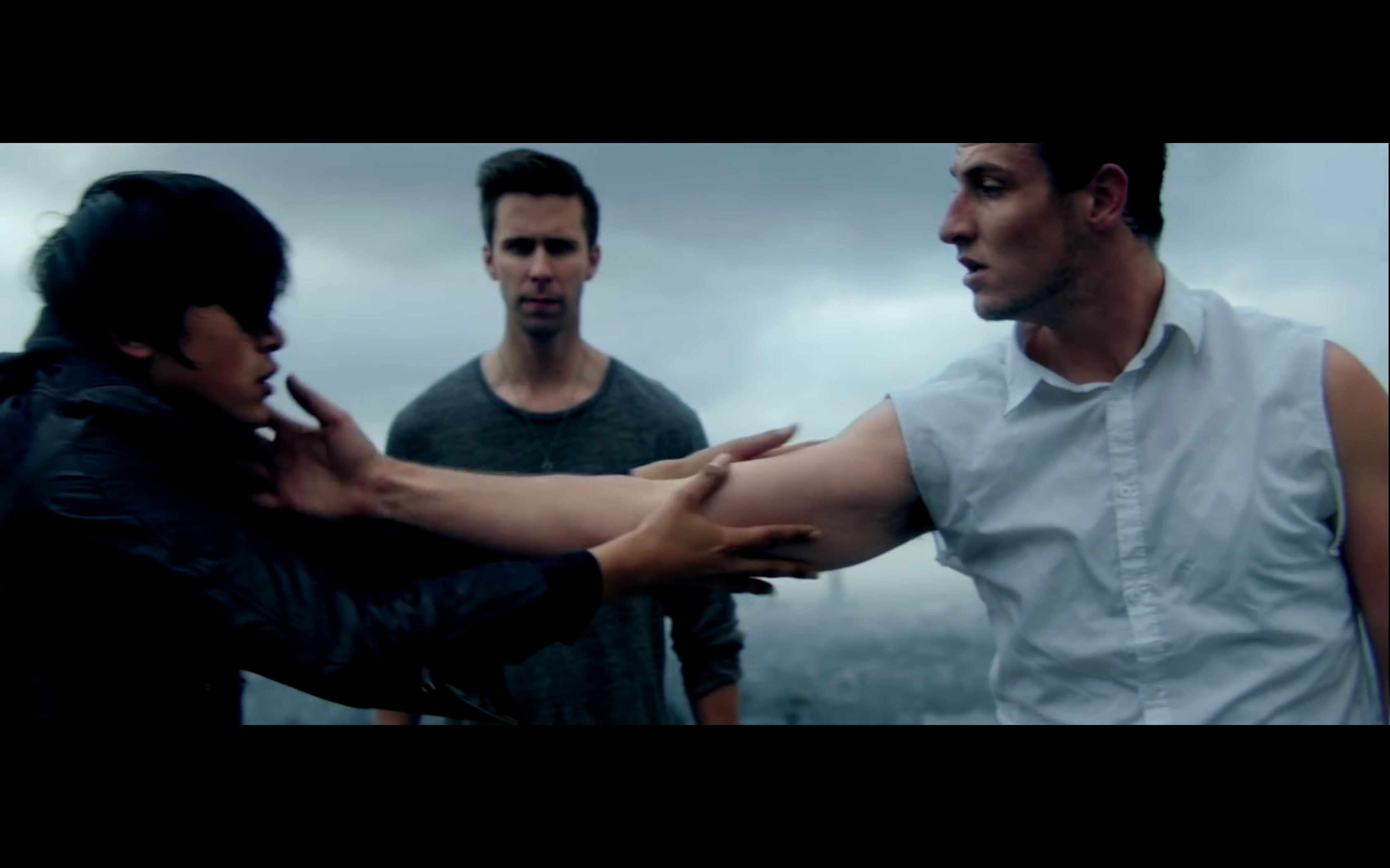 Watch: Shawn Mendes' Mercy by Briggon Snow — GAY.CH · Alles bleibt anders!